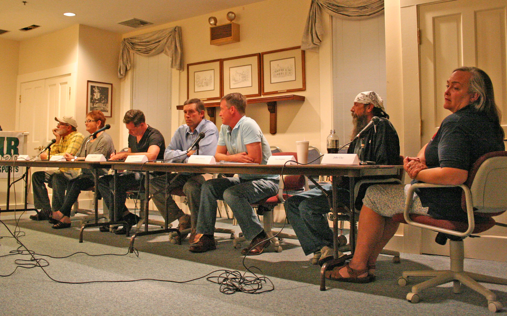 Perryville candidates talk budgets, tourism and alcohol at forum | The ...