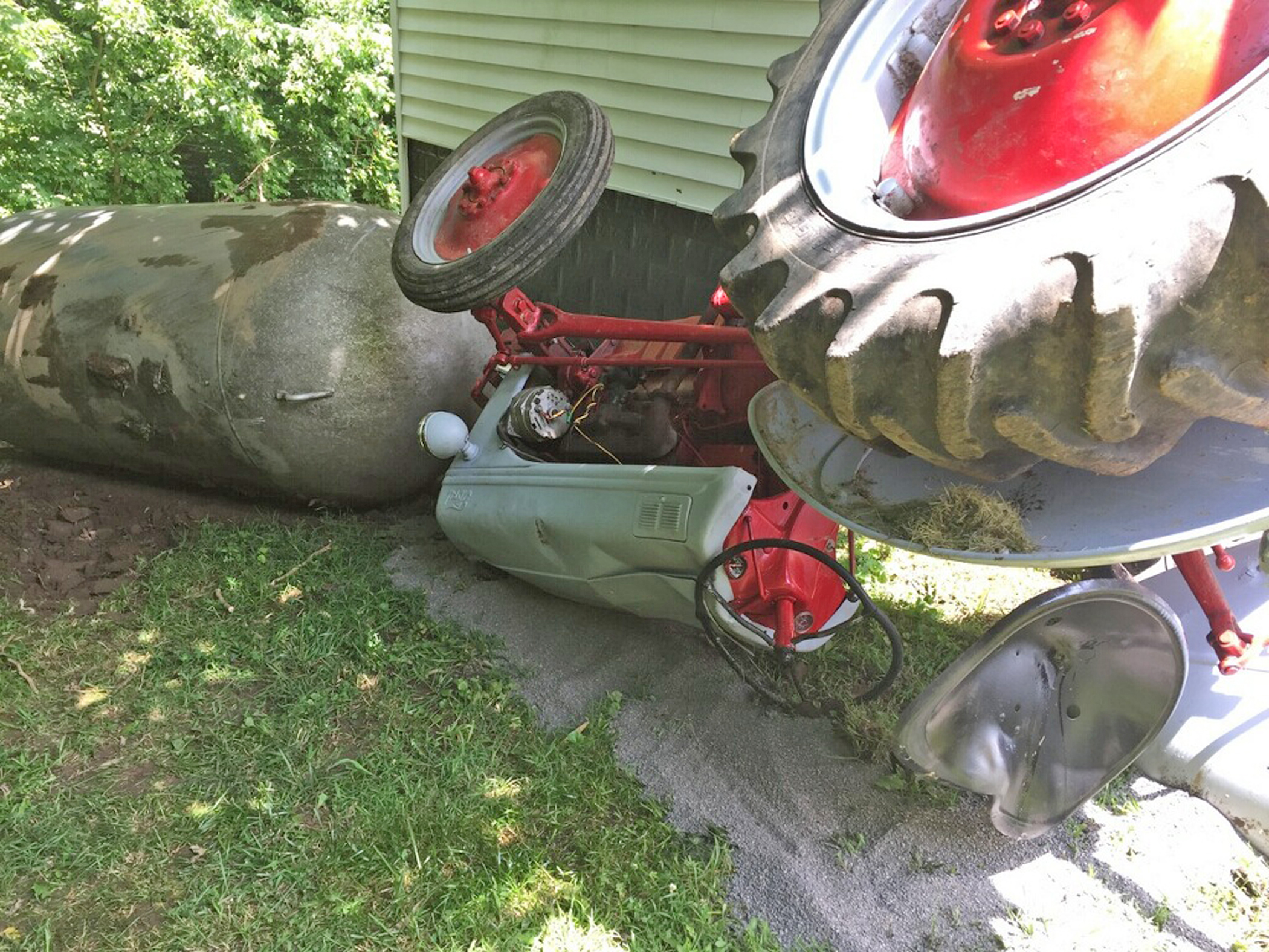 Man sent to hospital after tractor overturns - The Advocate-Messenger ...