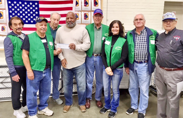 Helping hands helping veterans | The Advocate-Messenger