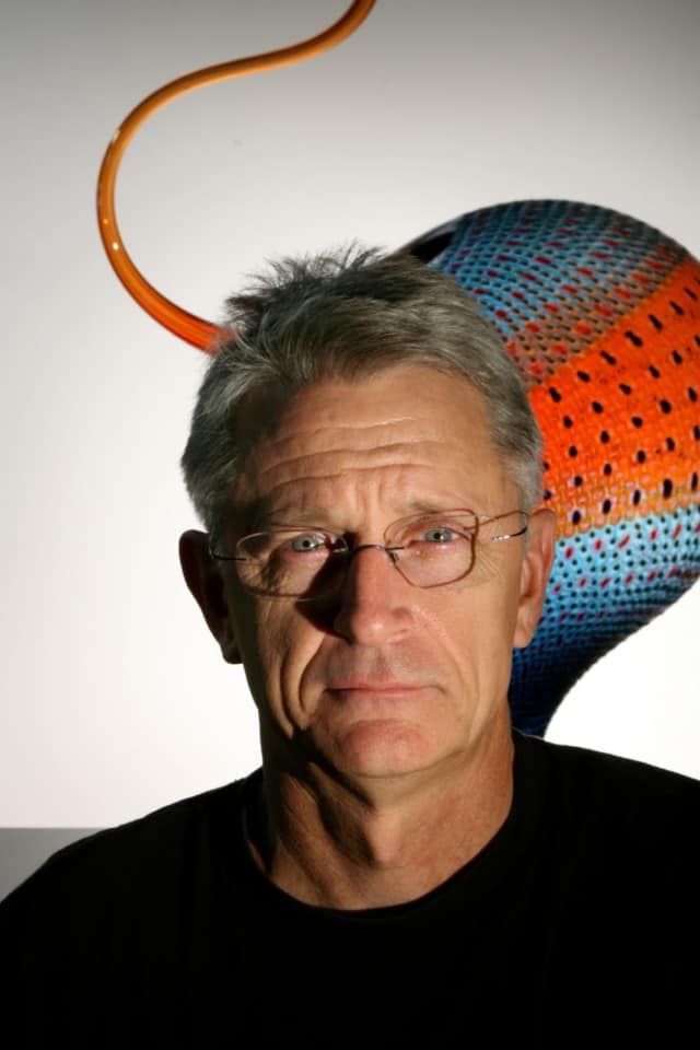 Glass art master Stephen Rolfe Powell has died | The Advocate-Messenger