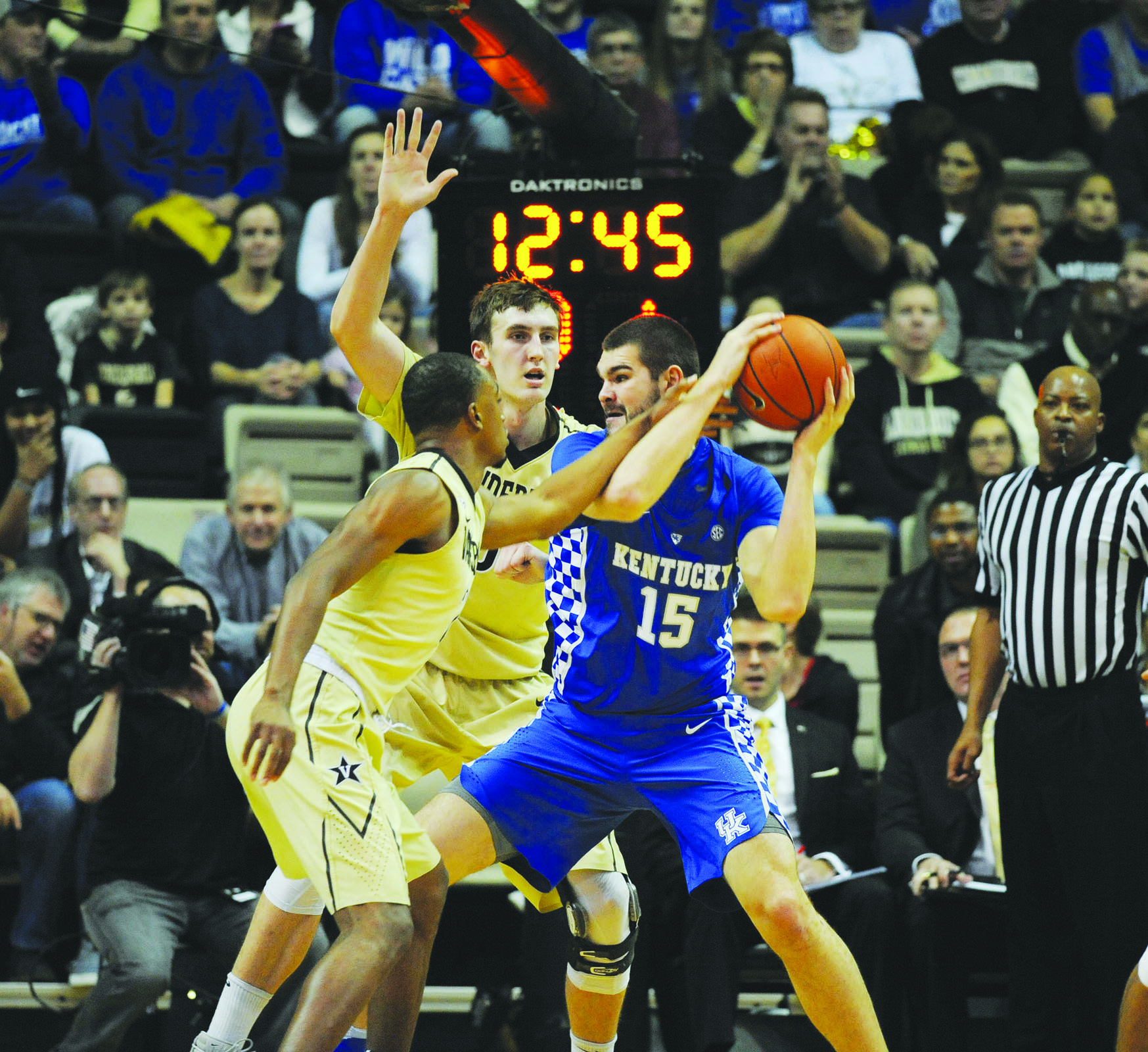 Isaac Humphries revamped game, hopes to make NBA | The Advocate-Messenger