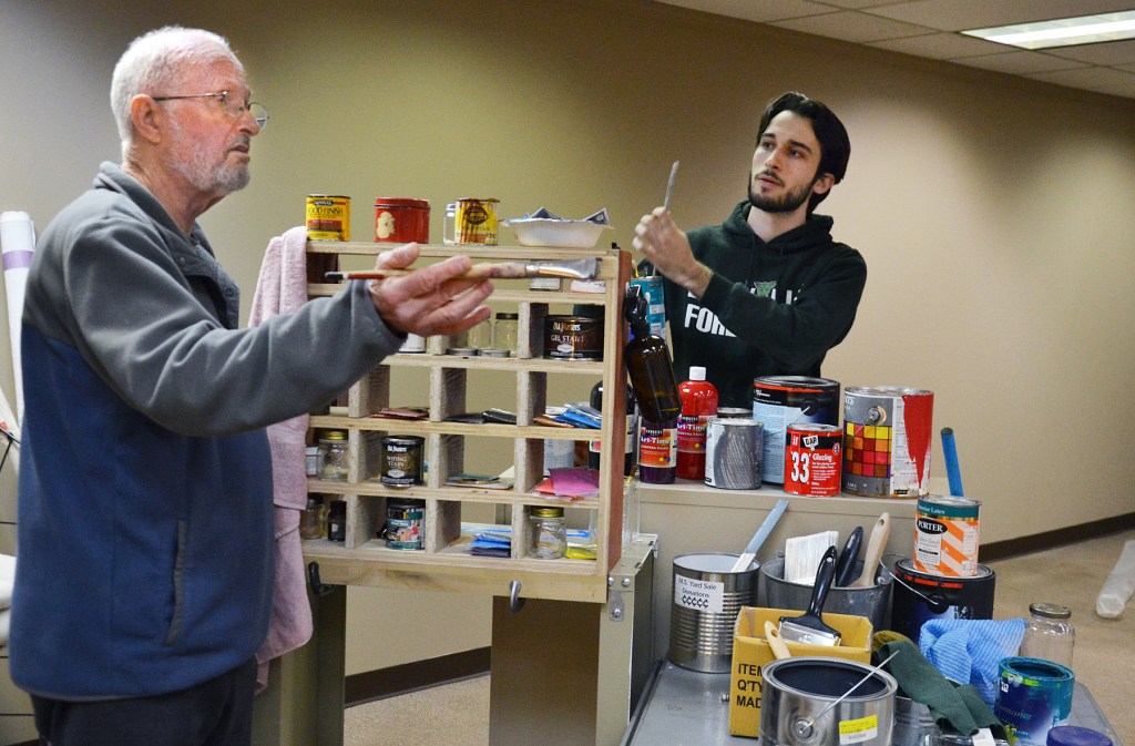 Review: 'RED' brings life back into old Advocate newsroom - The ...