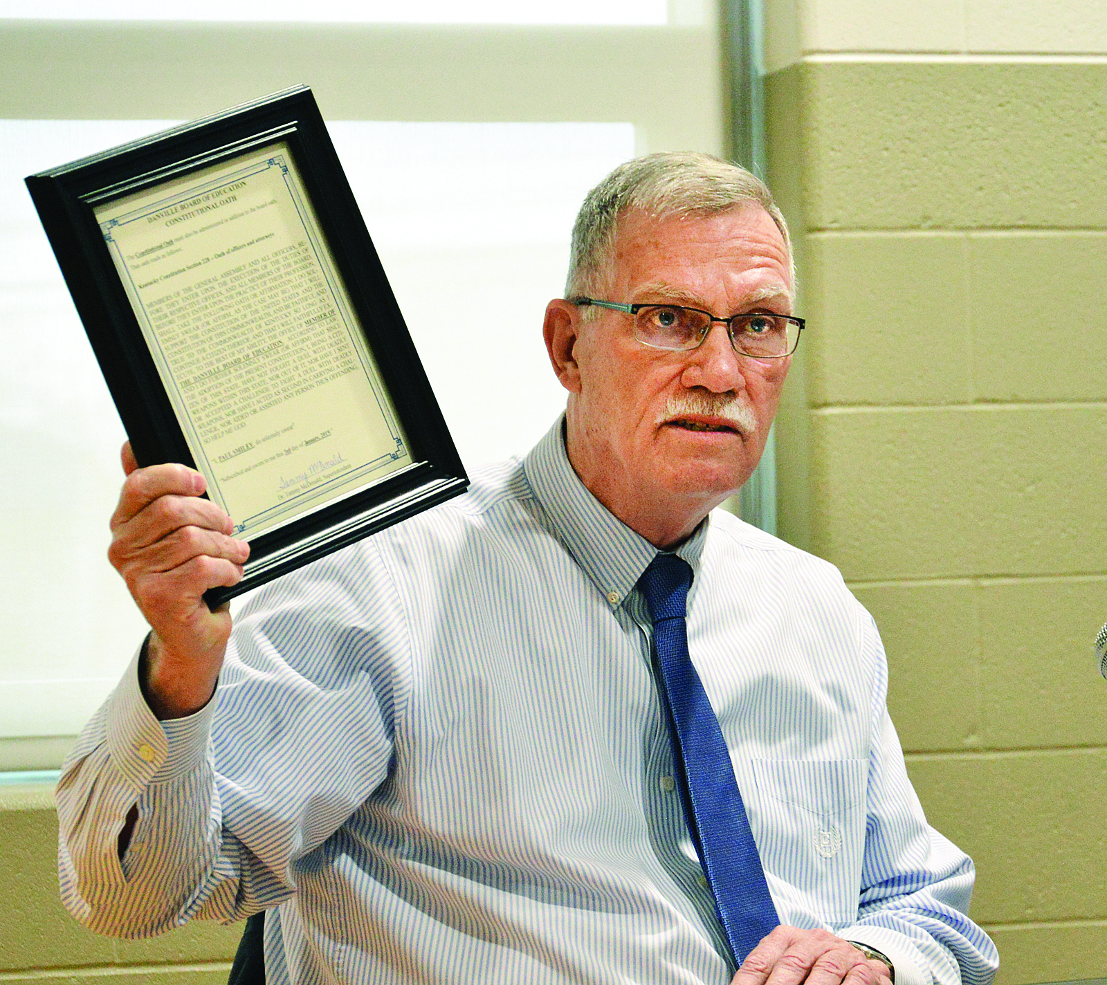 Smiley resigns from Danville school board | The Advocate-Messenger