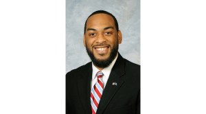 Booker makes senate bid, sees common ground in Kentucky | The Advocate ...