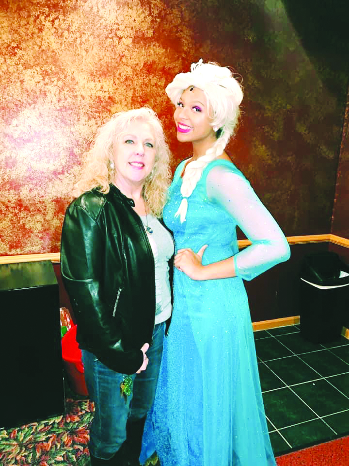 ‘On top of the world’: Wray to travel to New York for theater program ...