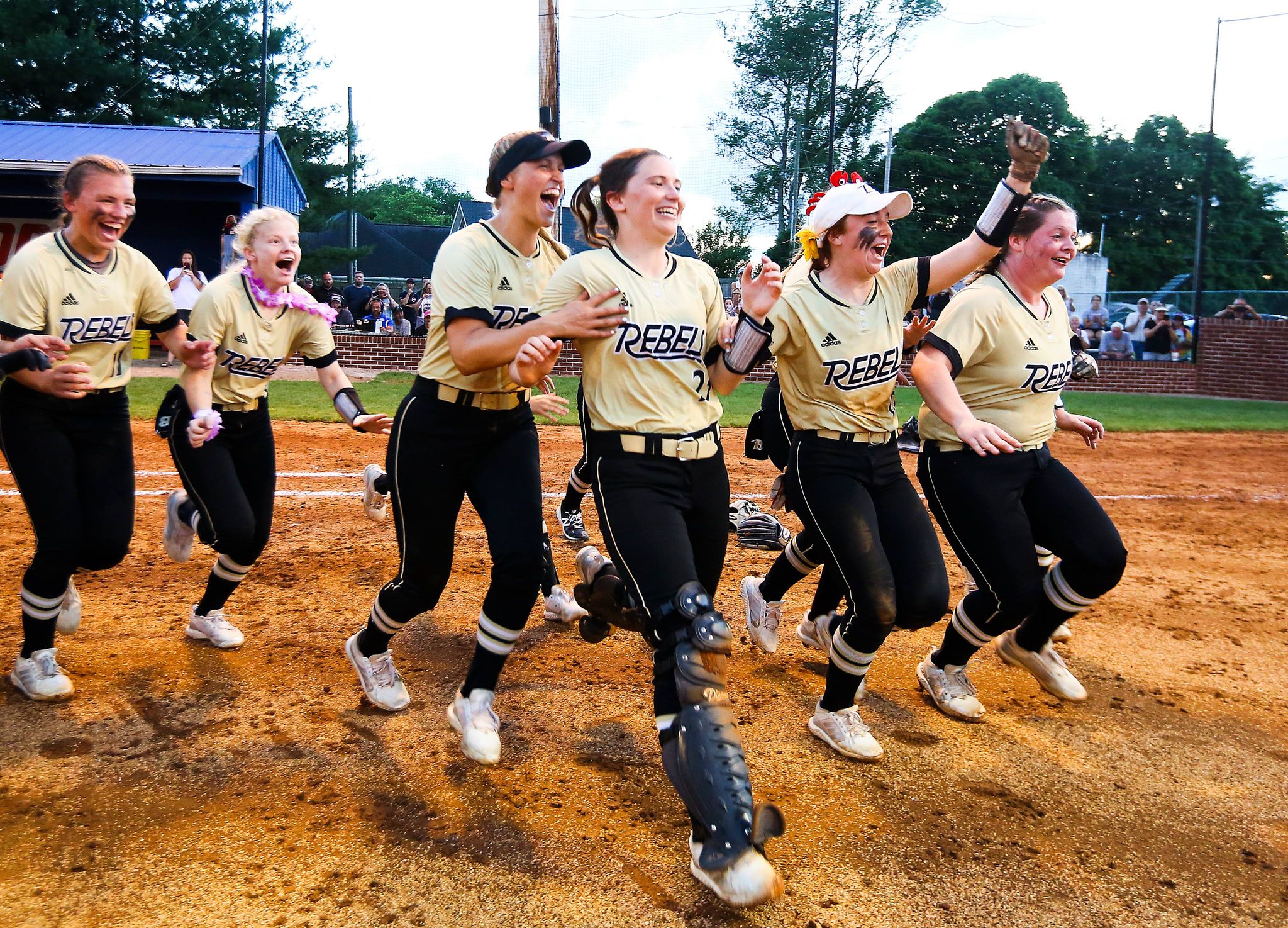 Lady Rebels roll to fourth straight region title - The Advocate ...
