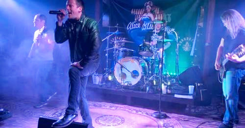 Rock band Alice Blue Gown takes the stage Thursday | The Advocate-Messenger